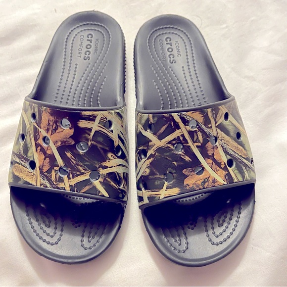 CROCS | Shoes | Crocs Classic Realtree Max4 Camo Black Slides Sandals ...